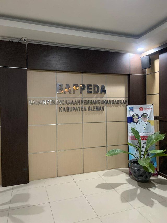 Pembahasan Usulan Penyesuaian Program dan Kegiatan Dana Keistimewaan ...