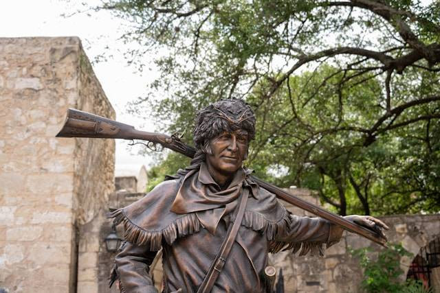 Puisi Pahlawan Tak Dikenal, Isi dan Maknanya | kumparan.com