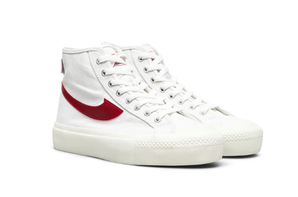 Kenali Ciri-Ciri Sepatu Compass Original | kumparan.com