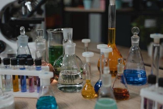 Penjelasan Ilmiah Terjadinya Pemisahan Campuran Melalui Kristalisasi ...