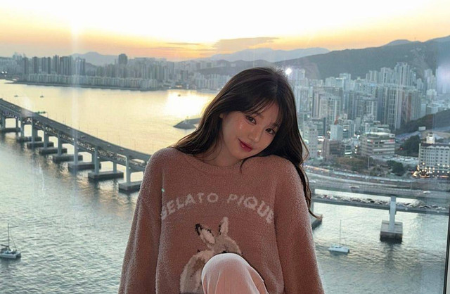 Lucky Vicky: Rahasia Mindset Positif Jang Wonyoung dalam Perspektif ...