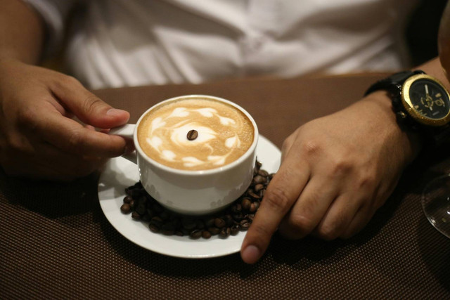 Suka Ngopi, Ini 5 Tanda Kamu Seorang Javaphile | kumparan.com