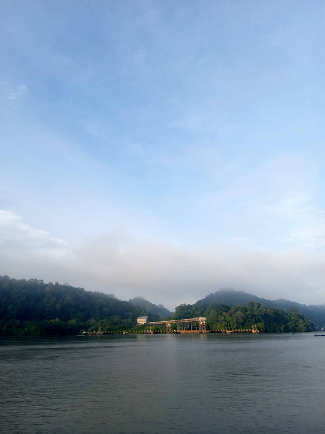 Nusakambangan: Pulau Misteri, Keindahan & Legenda yang Menggoda di ...