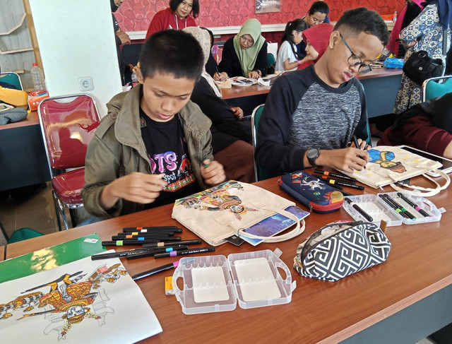 Bisa Jadi Terapi, Ini Manfaat Seni Melukis Bagi Anak Berkebutuhan ...