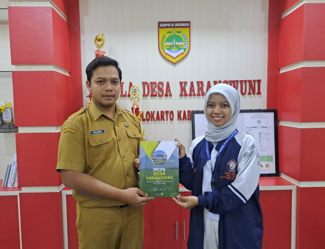 Tim KKN Undip I Mengembangkan Profil Desa Karangwuni melalui Katalog Profil Desa | kumparan.com