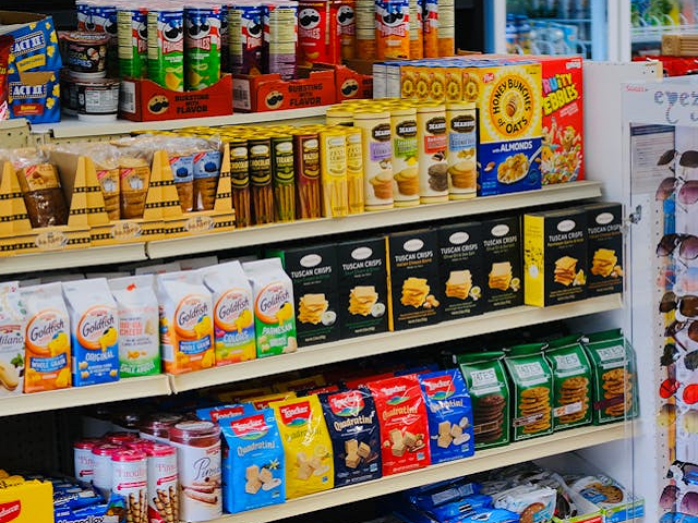 5 Snack dari Huruf E di Indomaret untuk Camilan di Rumah | kumparan.com