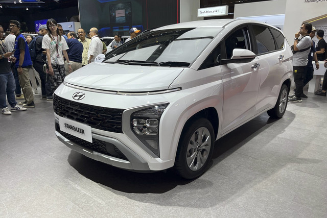 Hyundai STARGAZER Essential Tech, Varian Tengah Fiturnya Makin Melimpah ...