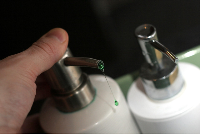 Rekomendasi 2 Shampoo CBD untuk Rambut Rontok dan Keunggulannya ...