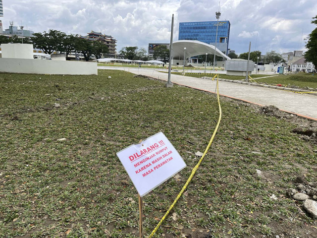 Melihat Lapangan Merdeka Medan: Area Lari Ditutup Usai Rumput Dirusak ...