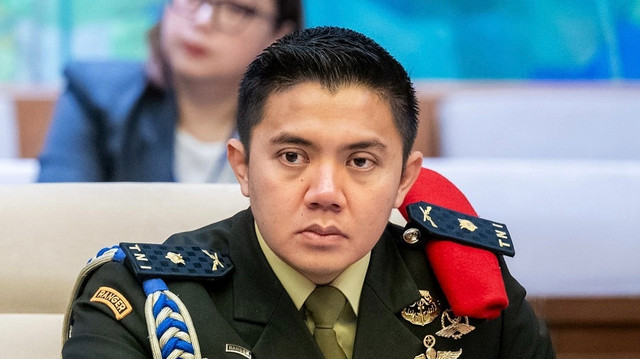 Jejak Perwira di Istana: Dari Soedharmono hingga Mayor Teddy | kumparan.com