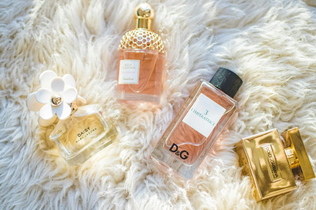 5 Rekomendasi Parfum Geamoore yang Paling Wangi | kumparan.com