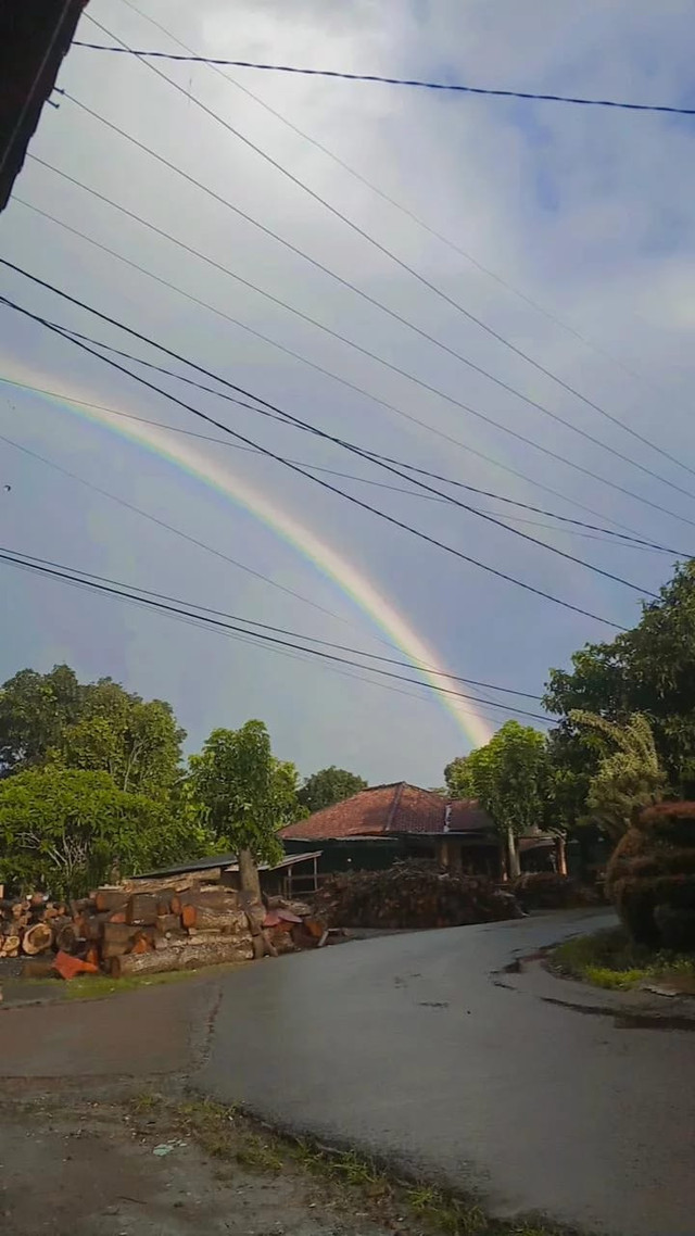 Pertigaan | kumparan.com