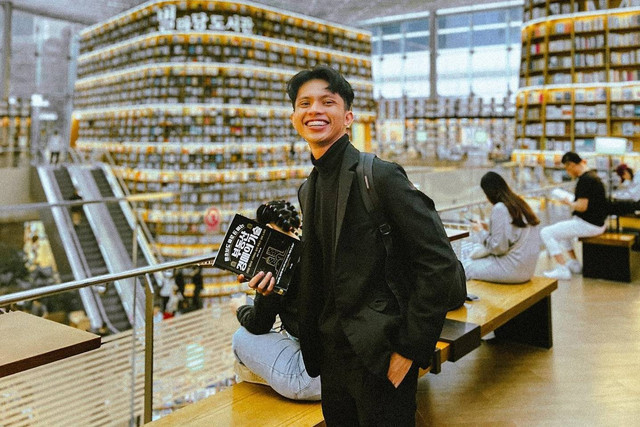 Biodata Rian Fahardhi, Presiden Gen Z yang Suarakan Isu Sosial Politik di TikTok | kumparan.com