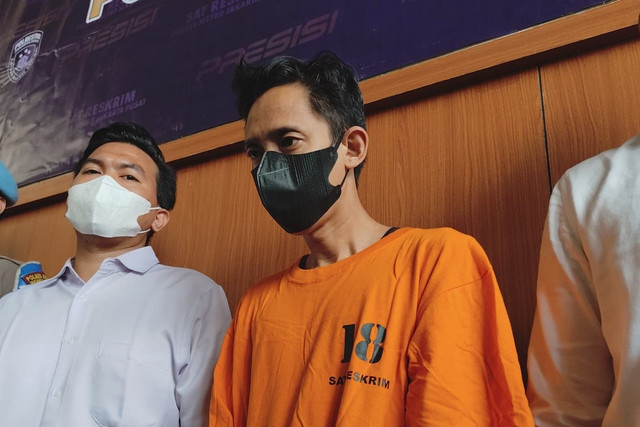 Dokter PPDS UI yang Rekam Wanita Mandi Jadi Tersangka, Terancam 12 Tahun Penjara | kumparan.com