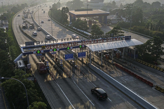 199 Ribu Kendaraan Tinggalkan Jabodetabek saat Libur Maulid Nabi-Long Weekend | kumparan.com