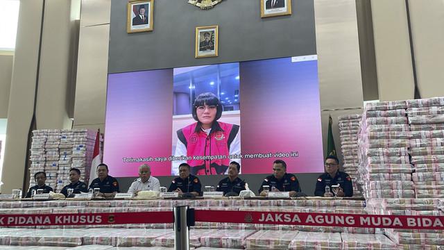 Terisak, Marcella Santoso Minta Maaf ke Prabowo dan Jaksa Agung | kumparan.com