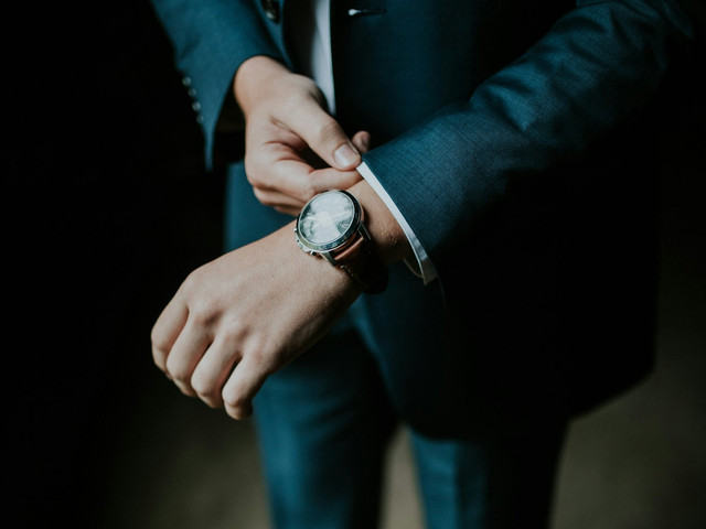 Harga Jam Tangan HYT dengan Desain Mewah dan Elegan | kumparan.com