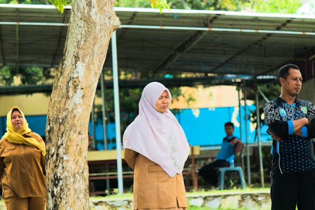 5 Tugas Humas dalam KKN Mahasiswa dengan Masyarakat | kumparan.com
