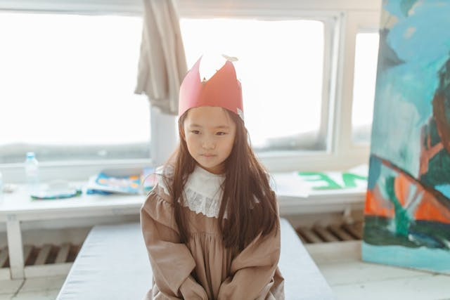 Langkah Membuat Mahkota MPLS SD yang Mudah dan Rapi | kumparan.com