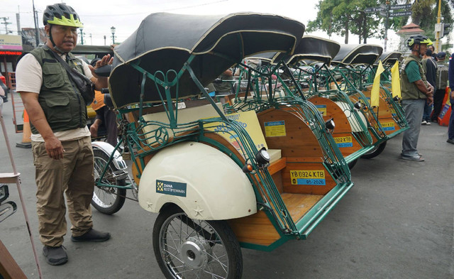Becak Listrik Mulai Beroperasi di Malioboro, Becak Motor Bakal Mulai ...