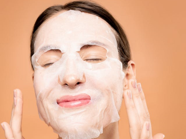 5 Rekomendasi Sheet Mask yang Bagus Agar Kulit Wajah Cerah | kumparan.com