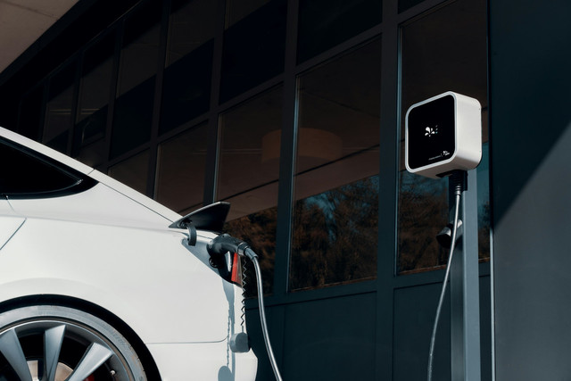 Daftar Mobil Listrik Indonesia yang Tersedia di 2025 | kumparan.com
