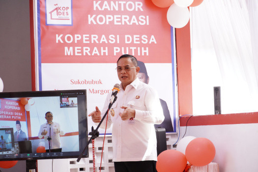 Polemik Bupati Pati Naikkan PBB 250% | kumparan.com