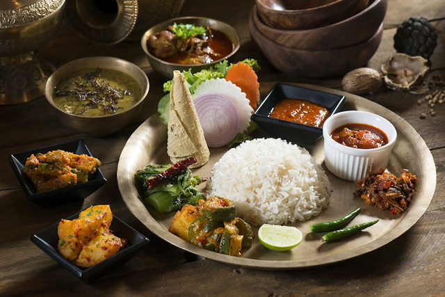 5 Nasi Rames Enak di Jakarta untuk Makan Kenyang | kumparan.com