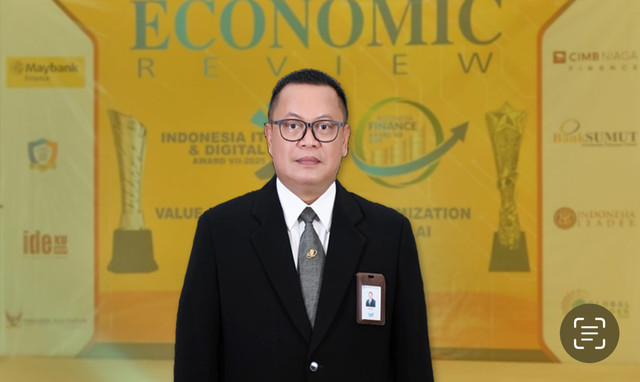 Bank Kalbar Raih 'The Best IT and Digital Operational Excellence Award ...