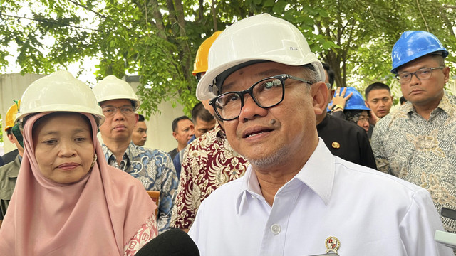 Kemendikdasmen Perbaiki Atap SMK 1 Cileungsi yang Ambruk, Ditaksir Rp 2 Miliar | kumparan.com