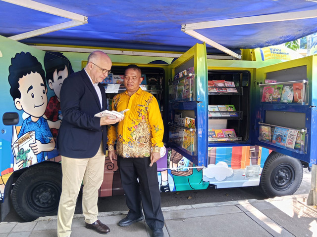 Peduli Literasi Anak, Kedubes Prancis Resmikan Perpustakaan Keliling di ...
