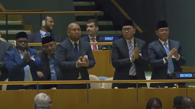 Standing Ovation Delegasi Indonesia untuk Prabowo di Sidang Umum PBB ...