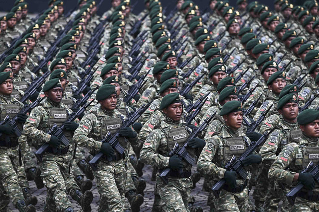 Prajurit Kostrad Tewas Jatuh dari Tank Jelang HUT ke-80 TNI di Monas ...