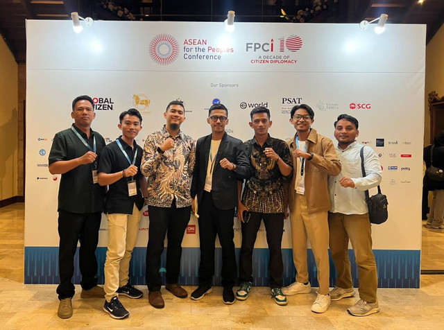 Rudi Hartono Bawa Kisah Tangguh Sungai Kupah ke ASEAN for the Peoples ...
