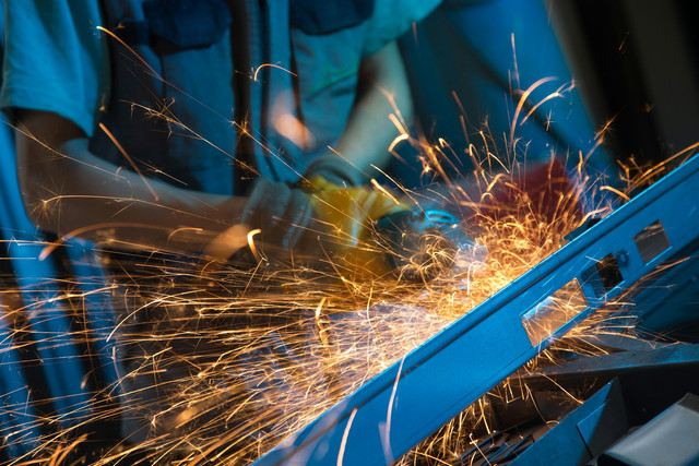 Ciri-Ciri Benda yang Menghantarkan Panas dengan Baik | kumparan.com