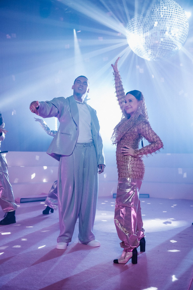 Rilis Mini Album Asmara Dansa, Rossa Bakal Roadshow ke 4 Kota | kumparan.com