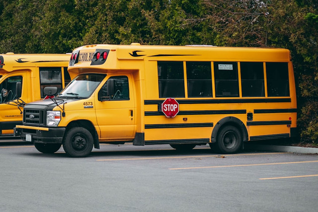 Jadwal Bus UNAIR dan Rutenya yang Perlu Diketahui Maba | kumparan.com