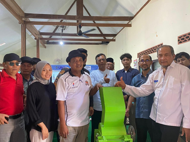 Ubah Sampah Bernilai Ekonomi, UMS Terapkan Teknologi 3D Printing di ...