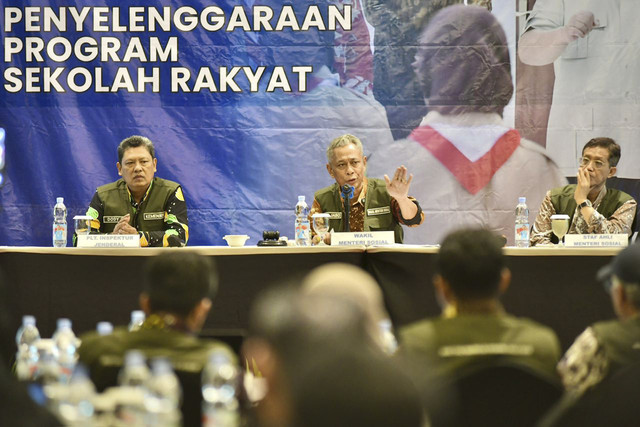 Wamensos Agus Jabo Soroti Dua PR Utama Sekolah Rakyat | kumparan.com