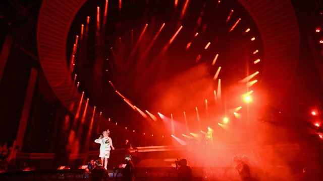 Lirik Lagu Outro - KJ-52 | kumparan.com