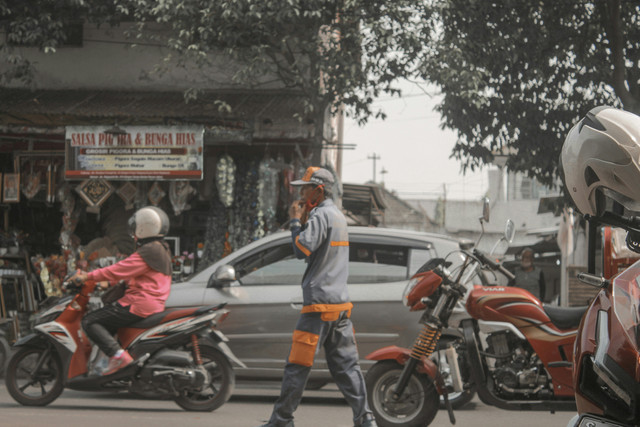 Menjaga Ruang, Menjaga Ikhlas di Sudut Jalan Godean Km 4 | kumparan.com