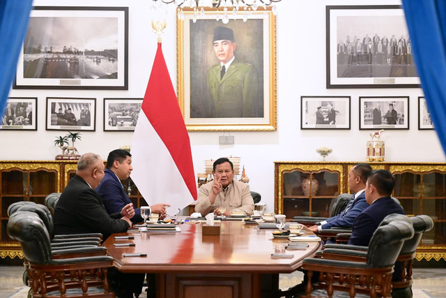 Ara Sirait Temui Prabowo, Lapor soal Program Renovasi 400 Ribu Rumah ...