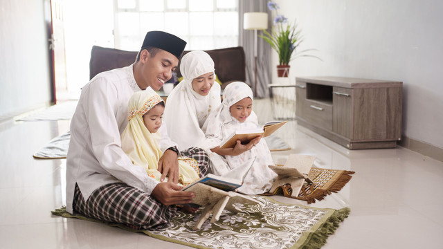 Arti Mujahadah dan Bentuk-bentuknya | kumparan.com