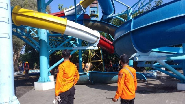 Jejak Terbaru Kasus Perosotan Ambrol Kenpark di Surabaya | kumparan.com