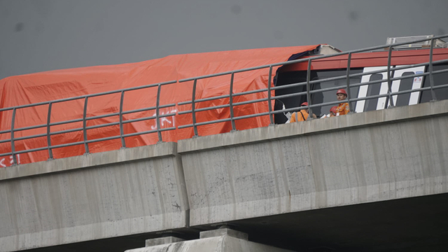 LRT Jabodebek Tabrakan, Dirut INKA Minta Maaf ke Luhut hingga Erick ... LRT Jabodebek Tabrakan, Dirut INKA Minta Maaf ke Luhut hingga Erick ...