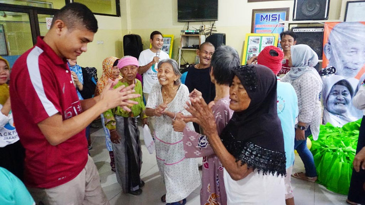 Miris, 80% Lansia Pensiunan Bergantung Finansial pada Anaknya ...