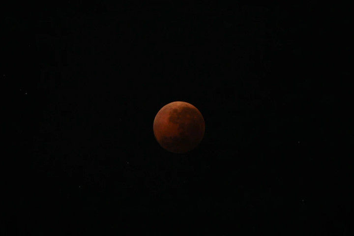 Apa itu Blood Moon? Ini Penjelasan Ilmiah Soal Bulan yang Tampak Merah ...