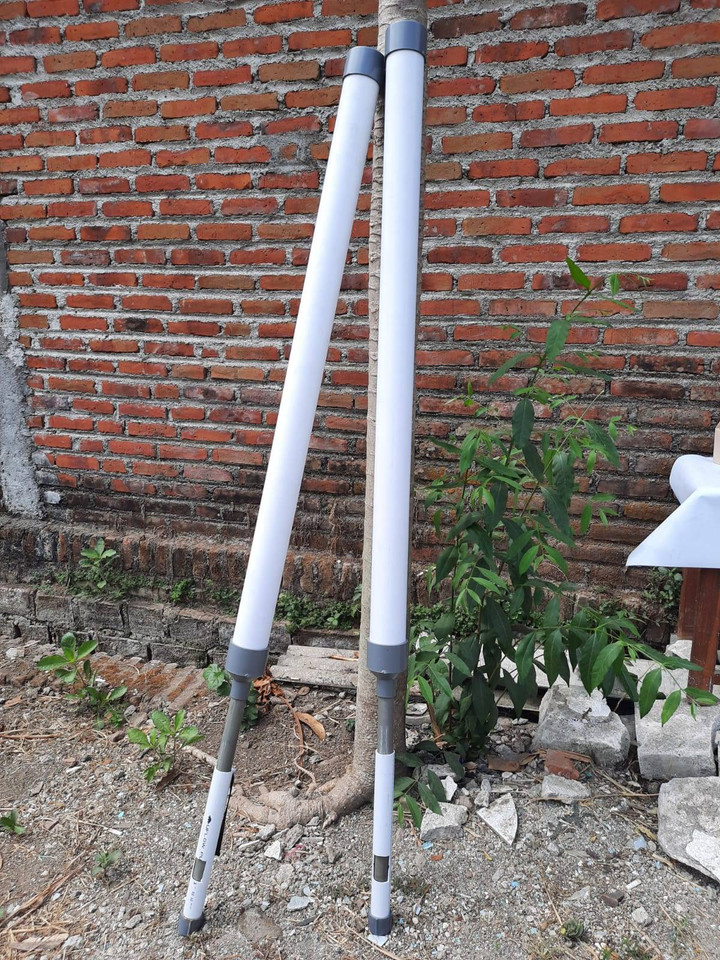 Mahasiswa KKN UNTAG : Berdayakan Petani Melalui Pembuatan Alat Penebar Pupuk | kumparan.com