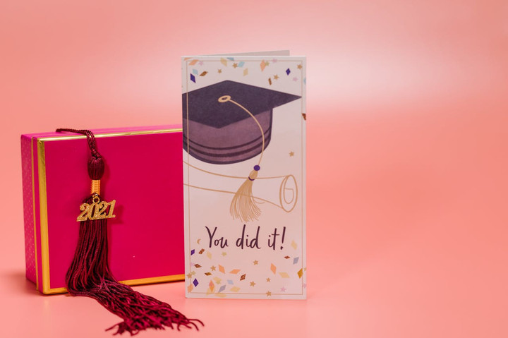 9 Ucapan Happy Graduation dalam Bahasa Inggris dan Artinya | kumparan.com