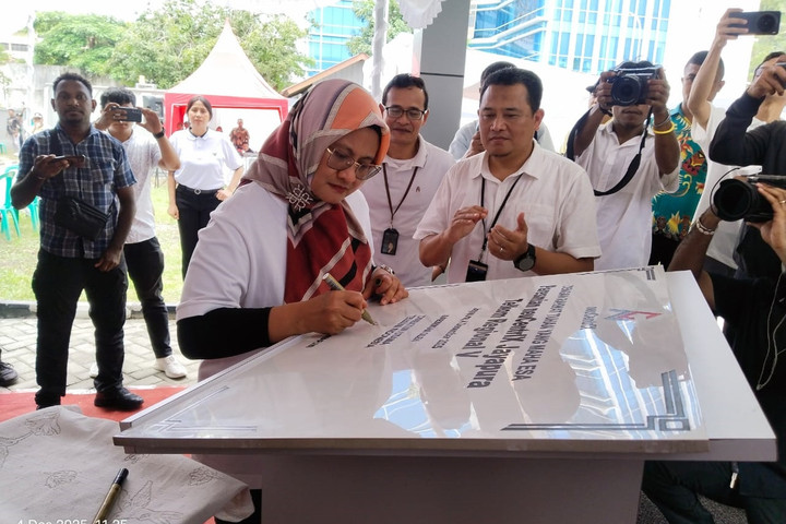 Telkom Resmi Hadirkan neuCentrIX di Jayapura | kumparan.com